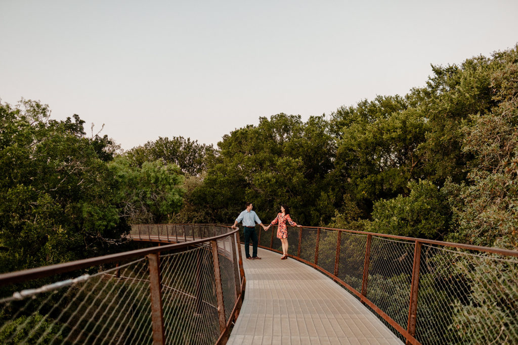 Robert L.B. Tobin Land Bridge Engagement | eyeroniclove.com
